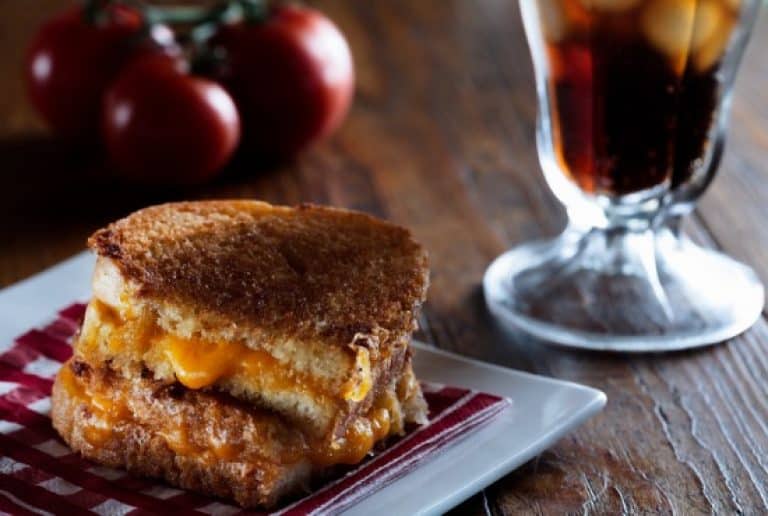 What to Eat with Grilled Cheese: 13 Sides to Love and Enjoy - Jane's ...