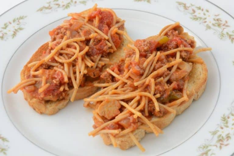 17 Leftover Spaghetti Recipes You'll Gush Over