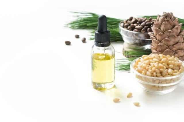 Essential Oils for Hives: Perfect Recipes to Help Heal Your Skin - Jane ...