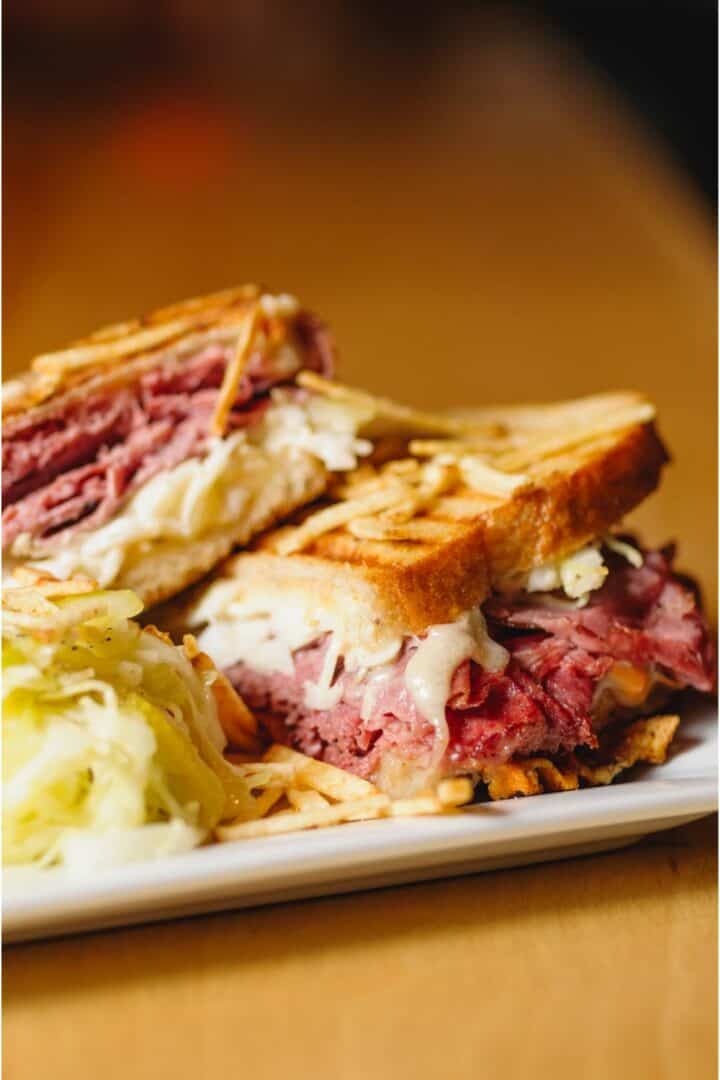 What to Put on a Corned Beef Sandwich: 17 Quick & Tasty Ideas - Jane's ...