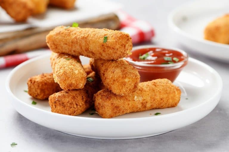 Appetizers with Mozzarella for Easy, Melty, Cheesy Starters - Jane's ...