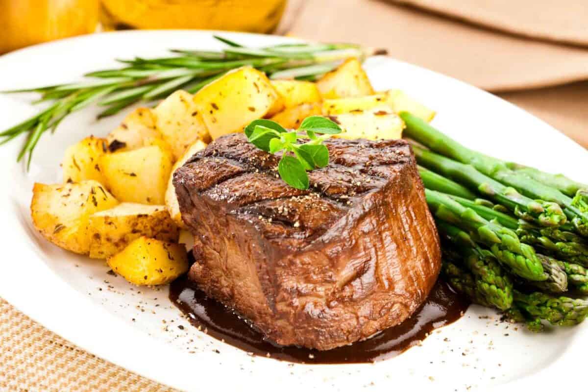 17 Gourmet Leftover Filet Mignon Recipes to Sink Your Teeth Into - Jane ...